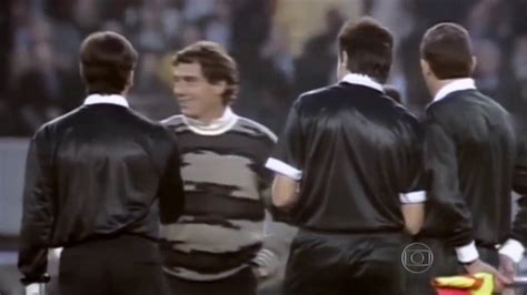 Ayrton Senna dando pontapé inicial Brasil x França 1994 YouTube