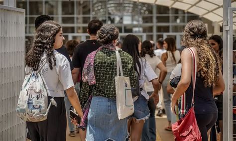 Saiba o que muda no ensino médio novo texto aprovado no Congresso