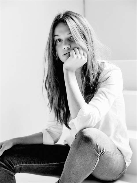 Hailey Outland Nude Voyeurflash