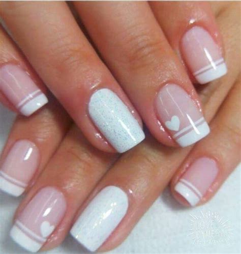 20 Increíbles Ideas Para Diseñar tus Uñas con un Manicure Francés