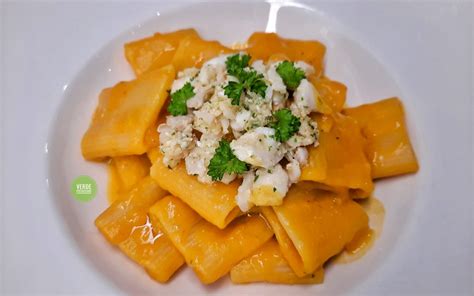Mezzi Paccheri Rigati Con Crema Di Zucca E Merluzzo Verde Pistacchio