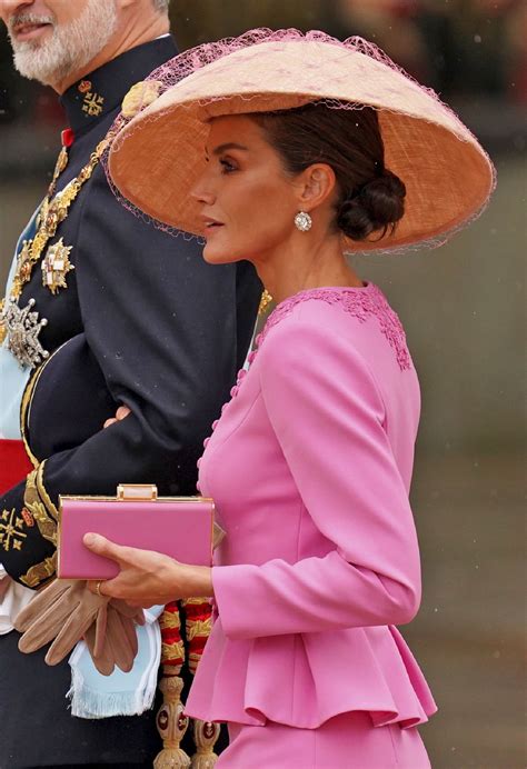 Todos los detalles del tocado que eligió la reina Letizia para la