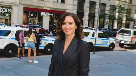 Zara Arrasa Con El Traje Que Isabel D Az Ayuso Ha Lucido En Nueva York