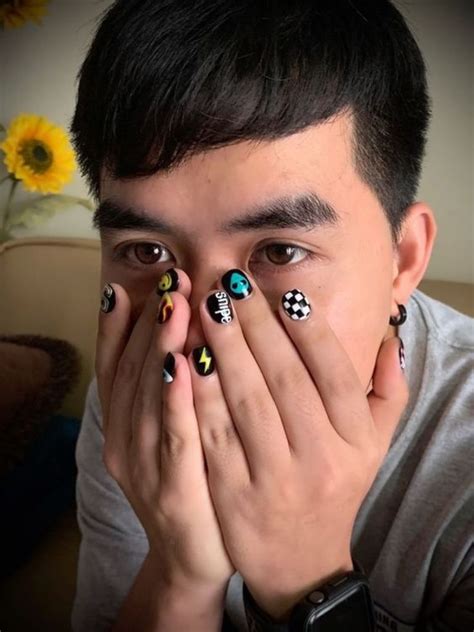 Sintetiza 51 imágenes sobre diseños de uñas hombre recién