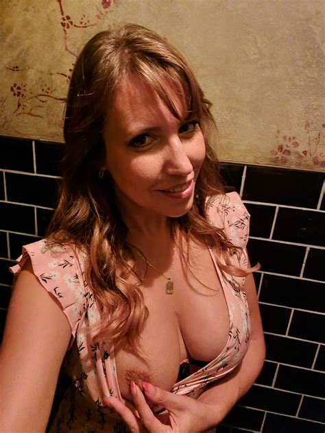 TW Pornstars Daphne Laat Twitter Enjoy Your Evening I Know I Will