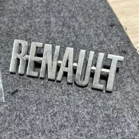 RENAULT ANCIEN SIGLE emblème logo insigne monogramme hayon coffre en