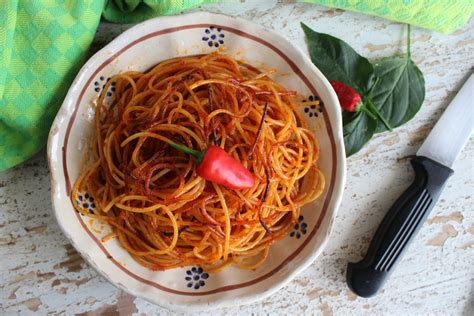 Spaghetti All Assassina Ricetta Facile Tipica Barese Primo Piatto