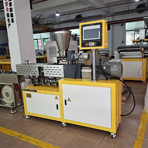 Lab Scale Twin Screw Extruder PE PP Pet Extrusion Machine Lab Plastic