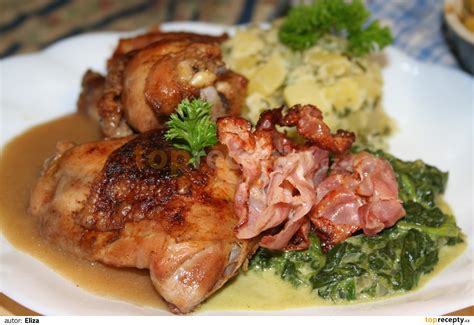 Kuřecí stehna s omáčkou z pečeného česneku recept TopRecepty cz