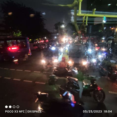 Jalur5 Community On Twitter Efek Demo Mahasiswa Di Monas Hari Ini 25