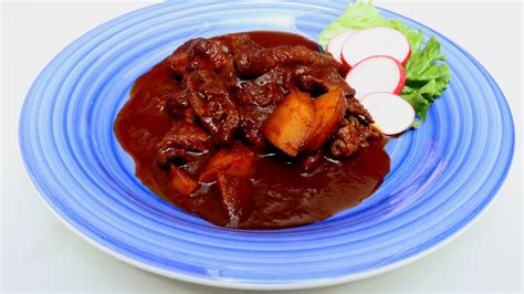 Bistec De Res Con Papas En Salsa De Chile Pasilla prepáralo con esta