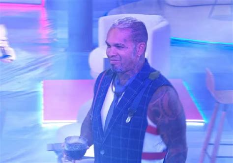 Jornal Correio BBB 24 tem Rodriguinho dançando Jota Quest romance