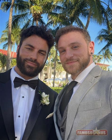 Irmãos Bayne se juntam e causam em Sextape amigo