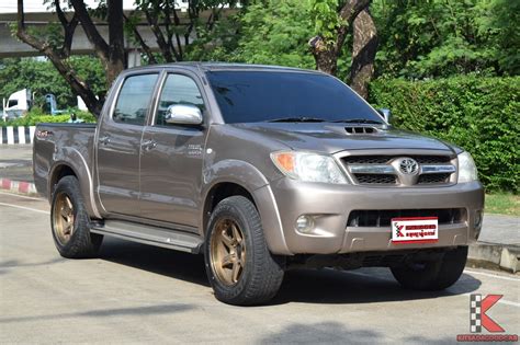 Toyota Hilux Vigo Double Cab G Wd Pickup Mt