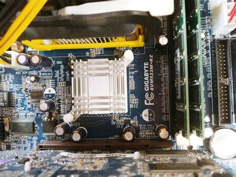 PŁYTA GŁÓWNA GIGABYTE GA 8VM533M RZ ram procesor 7608776066
