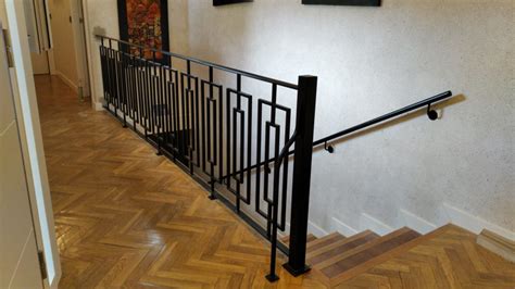Diseño y fabricación de barandillas de escalera en hierro forjado