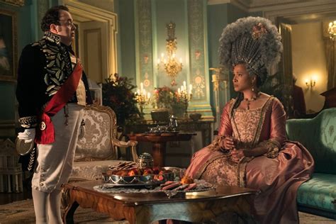Rainha Charlotte Derivada De Bridgerton Ganha Novas Imagens E
