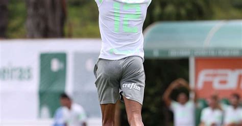 novos reforços Palmeiras goleia em primeiro jogo treino de 2024