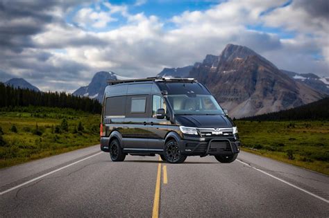 MegaMobil Mega Lounge 600 MAN TGE VW Crafter Camper