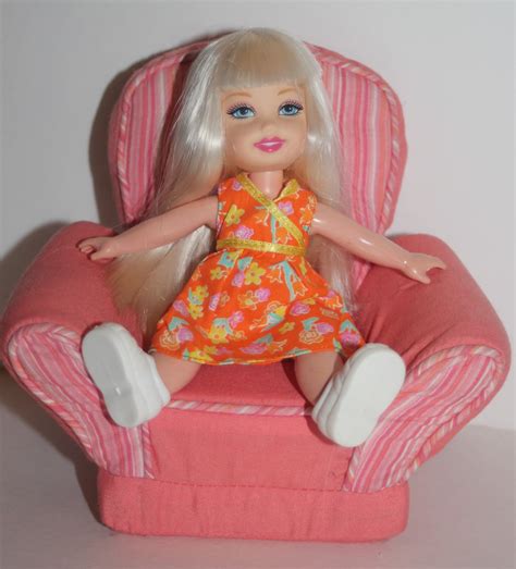 PLANET OF THE DOLLS Doll A Day 30 Pop Up Playhouse Kelly 6 Doll