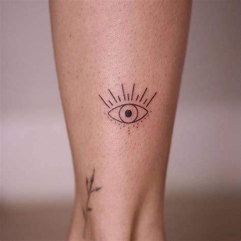 10 idées de tatouages minimalistes que vous allez adorer