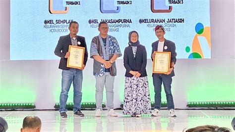 Wali Kota Bekasi Serahkan Beberapa Penghargaan PilarIndonesia Id