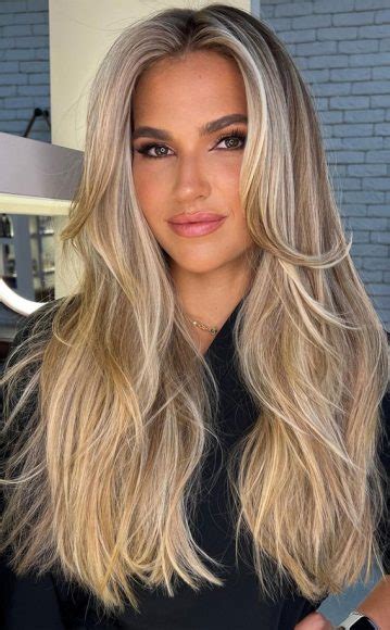 40 Trendy Haircuts For Women To Try In 2022 Dimensional Blonde Long