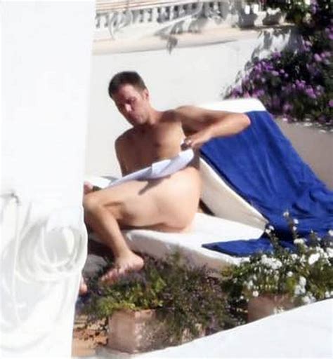 A lo Orlando Bloom Las fotos del marido de Gisele Bündchen tomando sol