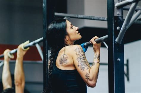 Qué músculos trabajan los dominadas Ejercicios y entrenamientos 2024