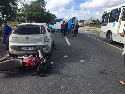Mulher Morre Ap S Colis O Entre Carro E Moto Na Br Em Macei