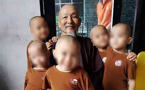 SỐC Ông Lê Tùng Vân có 3 con sau khi loạn luân với 2 con gái ruột