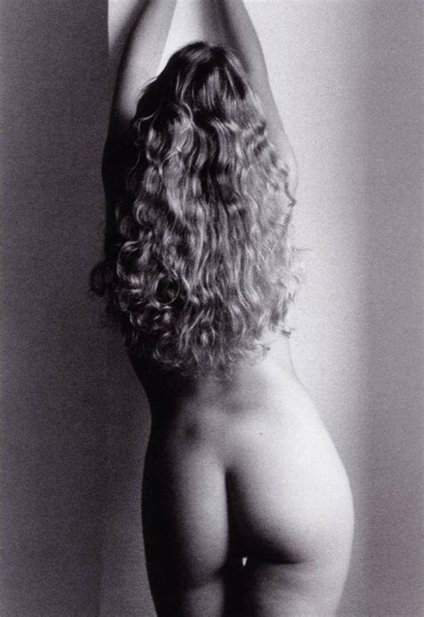 Silvia Abascal desnuda posando para César Saldívar La BiblioTeta