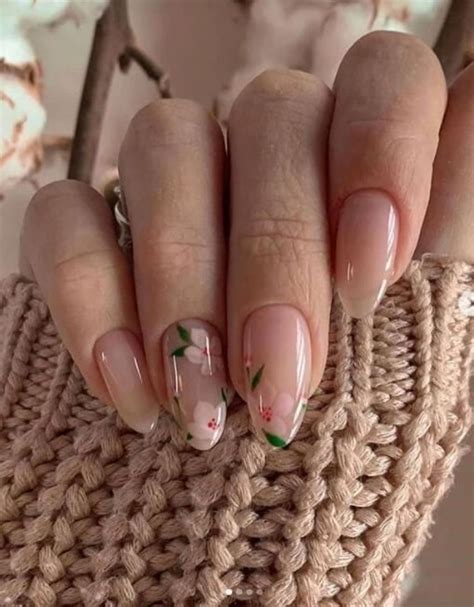 Elegante Y Sofisticada Las Nude Nails Son La Mejor Tendencia De Esta