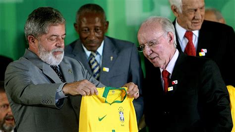 Lula decreta luto oficial de três dias pela morte de Zagallo