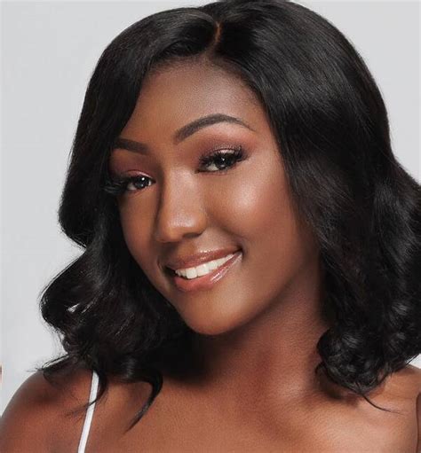 Idris Elbas Daughter Named This Year S Golden Globe Ambassador
