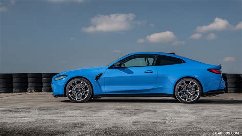 BMW M4 Coupe Competition XDrive 2022MY Side