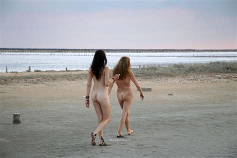 Two Girls Posing Naked In The Mud Russian Sexy Girls