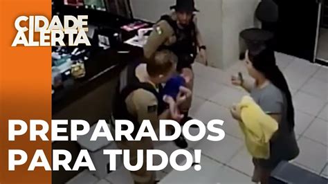 Policiais Militares Salvam A Vida De Beb Rec M Nascido Engasgado Em