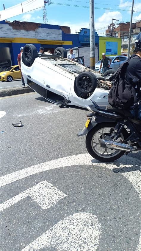 Denuncias Antioquia On Twitter Nos Reportan Fuerte Accidente A Esta