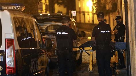 Un hombre mata a su sobrino de tres años estrangulándolo en Santiago de