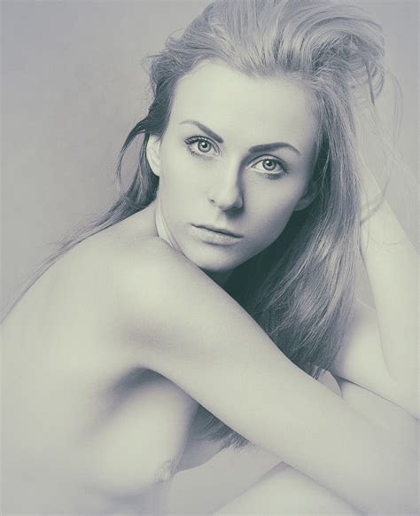 Kostenlose foto Schwarz und weiß Frau Weiß Fotografie weiblich