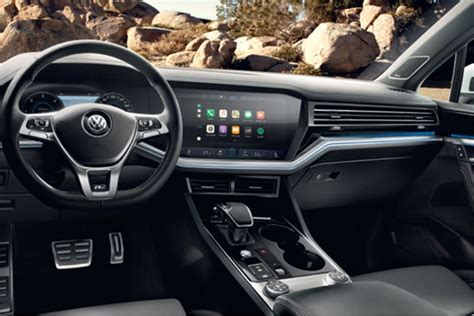 Discontinued Volkswagen Touareg Elegance 3 0 TSI Features Specs Oto