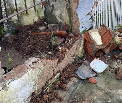 Motorista embriagado colide carro em muro e é preso em Castro BNT