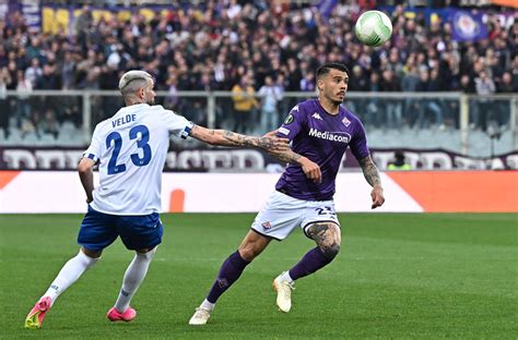 Fiorentina Lech Pozna Relacja Z Meczu Fina U Ligi Konferencji