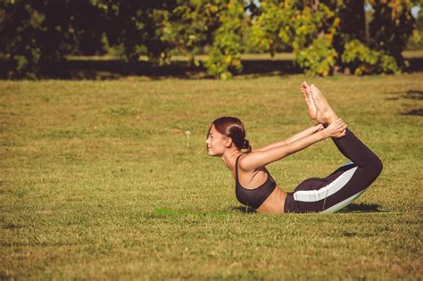 Wallpaper Yoga Working Out Barefoot Women Outdoors Fitness Model