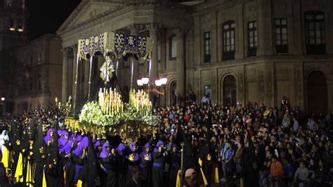 Procesión del Silencio en San Luis Potosí tradición en Semana Santa