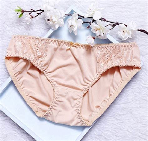 Những mẫu quần lót nữ thun lạnh siêu mềm mát