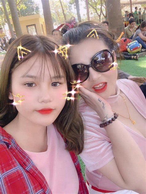 Con gái Hiệp Gà xinh đẹp lớn phổng phao tuổi 17 nhiều đạo diễn vào