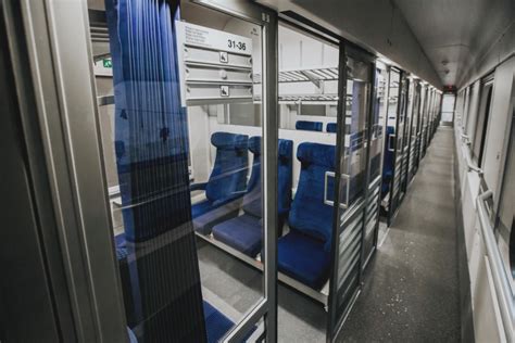 22 wagony PKP Intercity zmodernizowane na czas w Cegielskim zdjęcia