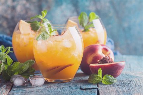 Drink Coquetel de Pêssego uma bebida mista sem álcool confira
